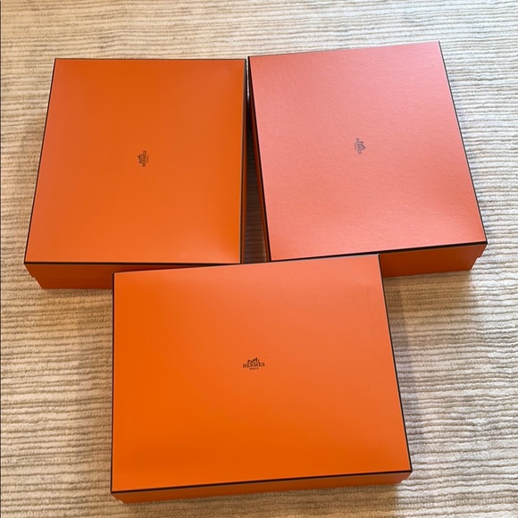 Hermes | Bags | Herms Orange Gift Boxes Big For One | Poshmark